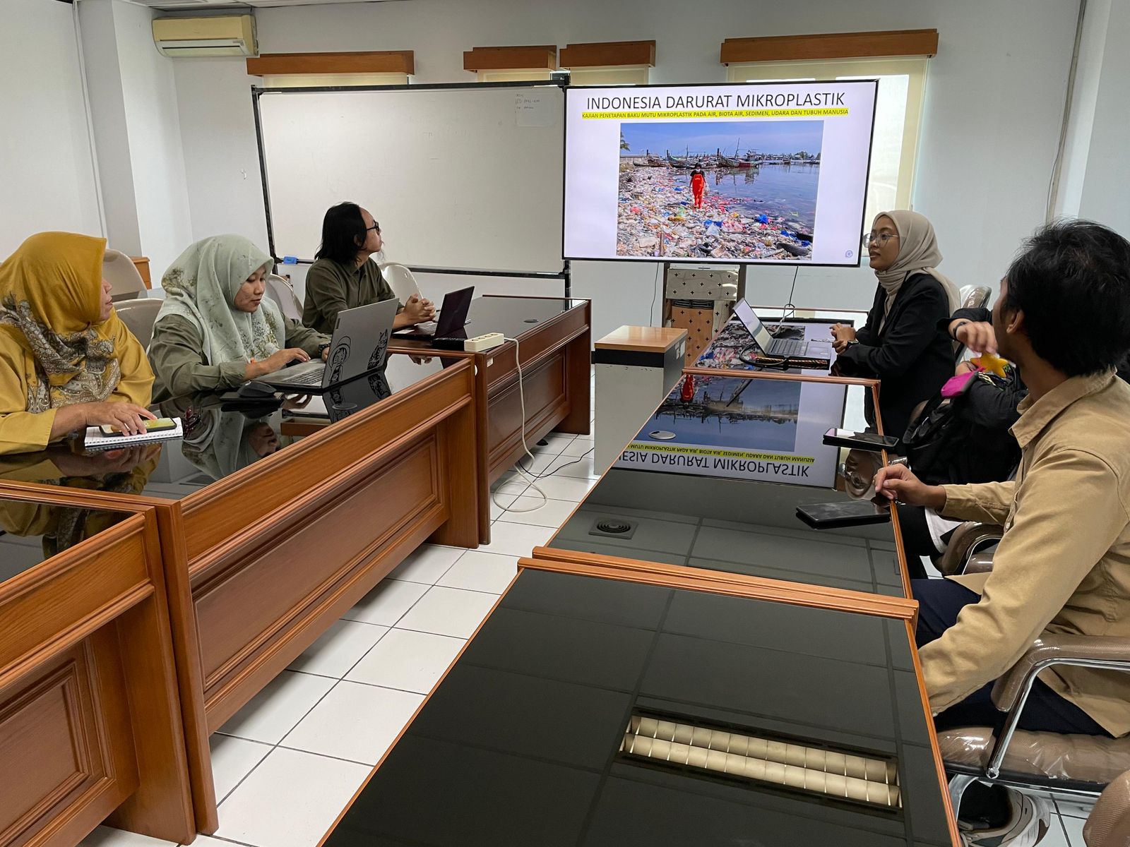 Fakta Pencemaran Mikroplastik: Urgensi Baku Mutu untuk Melindungi Gen Z ...